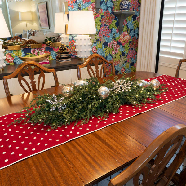 Cedar Pre-Lit Table Top Swag | Village Lighting Company